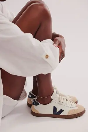 VEJA Volley Suede Sneakers - White/nautico Bark