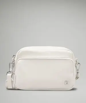 Lululemon Everywhere Crossbody Bag 2l Bone/silver