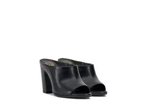 Vince Camuto Brianda Pumps