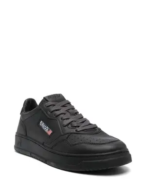 AUTRY Medalist Monochromatic Sneakers