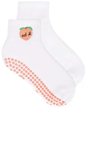 SOULS. Peach Grip Ankle Socks - White