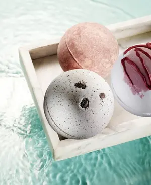 LOVERY 3-pc. Coffee Bath Bomb Set