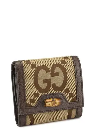 Gucci Jumbo Gg Canvas Diana Compact Wallet - Brown