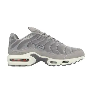 Nike Air Max Plus Lux Sneakers - Grey