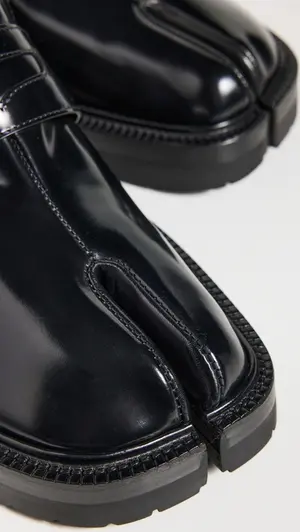 MAISON MARGIELA Tabi County Loafers