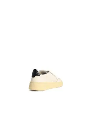 AUTRY Medalist Sneakers - White