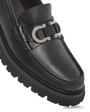 FERRAGAMO Gancini Leather Loafers - Nero