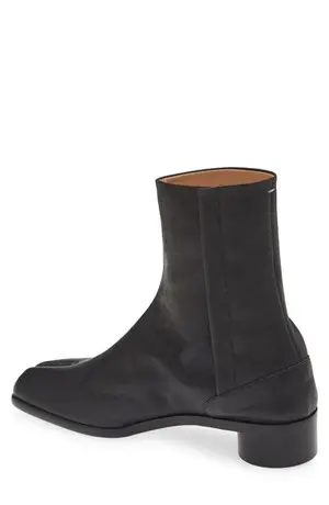 MAISON MARGIELA Tabi Boot - Black
