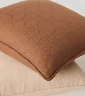Gucci Gg Jacquard Cushion - Beige