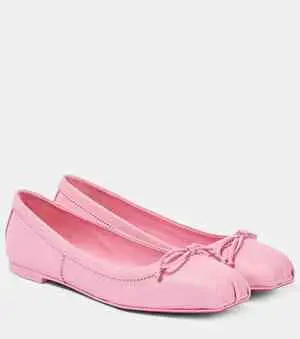 CHRISTIAN LOUBOUTIN Mamadrague Leather Ballet Flats - Pink
