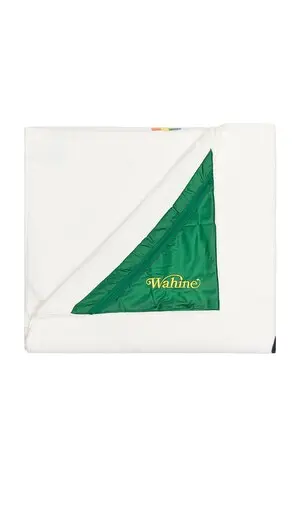 SLOWTIDE Wahine Beach Towel In White