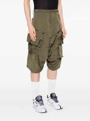 JULIUS Mid-rise Cargo Shorts - Green