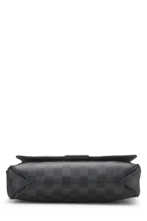 LOUIS VUITTON Damier Graphite District Messenger Bag