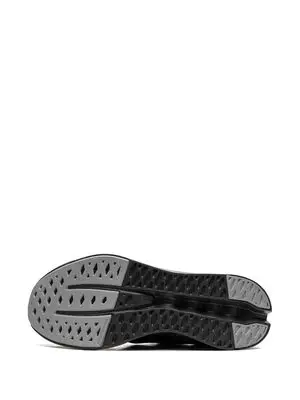 On Cloudsurfer Low-top Sneakers - Black