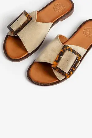 Penelope Chilvers Biarritz Buckle Sandals - Camel