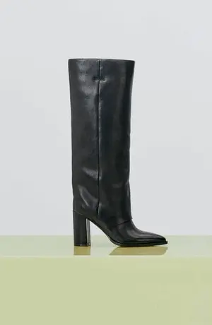 Steve Madden Blanco Knee High Boot