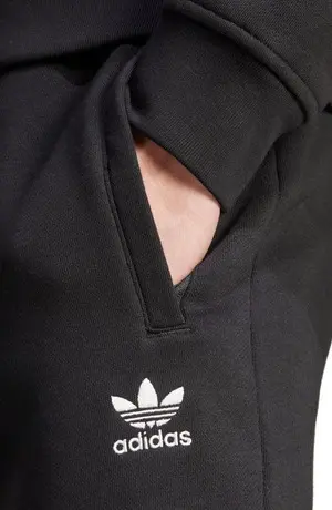 ADIDAS ORIGINALS Trefoil Essentials Slim Fit Sweatpants
