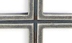 MIRANDA FRYE Cross Pendant Necklace - Silver