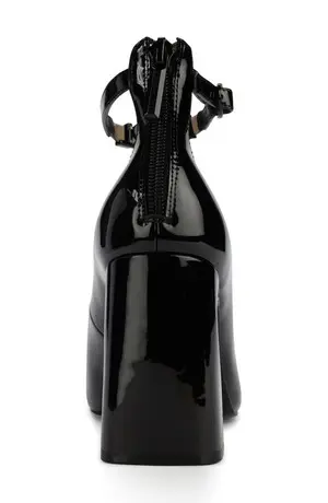 Karl Lagerfeld Paris Pavla Pump