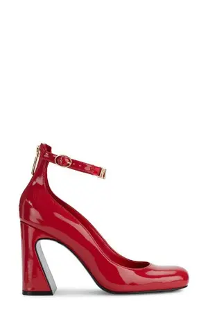 Karl Lagerfeld Paris Pavla Pump - Classic Red