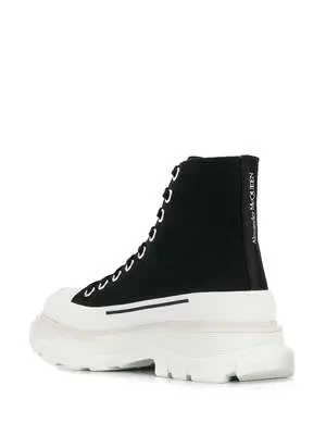 Alexander McQueen Tread Slick Ankle Boots - Black