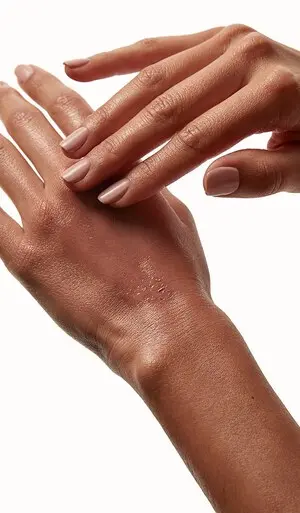 AGENT NATEUR Holi Dewy Tinted Skin Drops