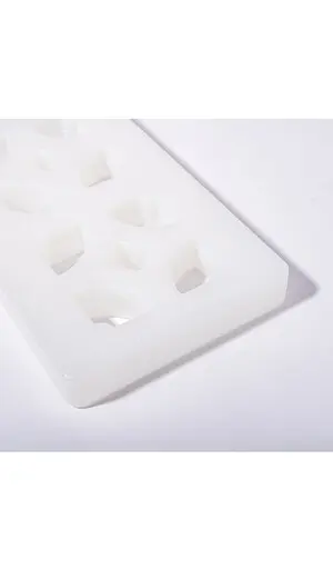 BUSINESS & PLEASURE Mini Ice Breezeblock In White