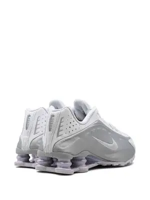 Nike Shox R4 Sneakers - White