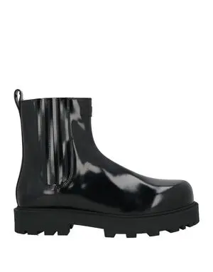 Givenchy Leather Chelsea Boots