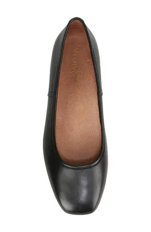 Vionic Orinda Square Toe Flat - Black Leather
