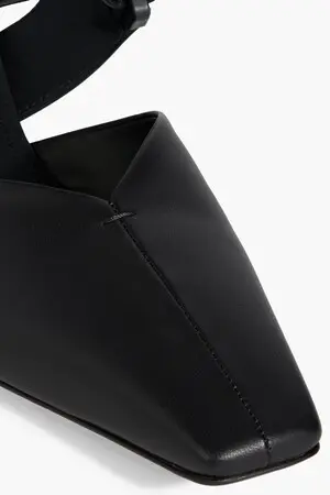 FERRAGAMO Sagar 40 Leather Slingback Pumps