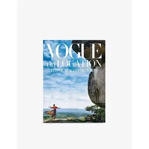 ABRAMS AND CHRONICLE BOOKS Vogue On Location Book - One-color