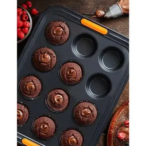 LE CREUSET 12-cup Bakeware Metal Muffin Tray 40cm
