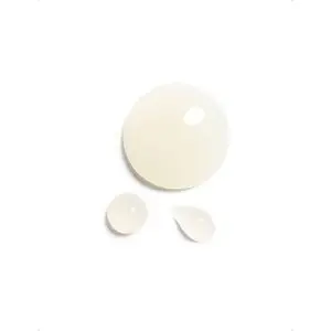 Chanel N°1 De Revitalizing Serum Smooths And Provides Radiance