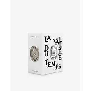 DIPTYQUE Les Mondes De La Vallée Du Temps Refillable Scented Candle 270g