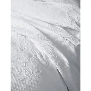 THE WHITE COMPANY Vintage Etienne Bedspread