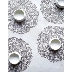 CHILEWICH Daisy-design Pressed-vinyl Round Placemat 39cm - Gunmetal