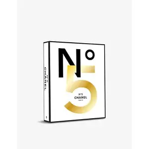 THAMES & HUDSON Chanel N°5 Catwalk Book - One-color