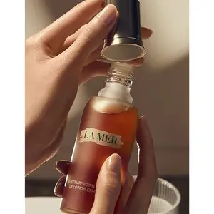 La Mer The Resurfacing Treatment Liquid Exfoliator - One-color