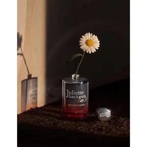JULIETTE HAS A GUN Ode To Dullness Eau De Parfum