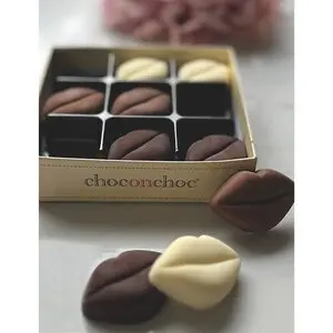 CHOC ON CHOC Assorted Milk Dark And White Chocolate Lips 90g