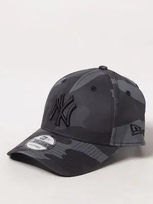New Era Embroidered Cap Black