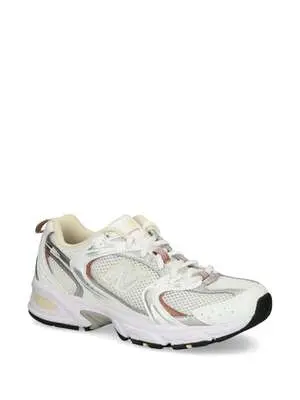 NEW BALANCE Mr530 Low-top Sneakers