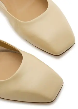 AeydĒ Uma Leather Ballet Flats - Beige