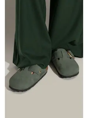 BIRKENSTOCK Boston Mules