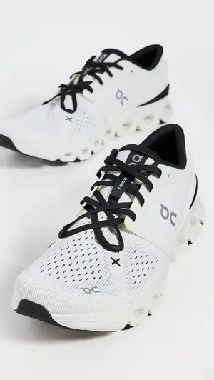 On X 4 Sneakers - Ivory/black