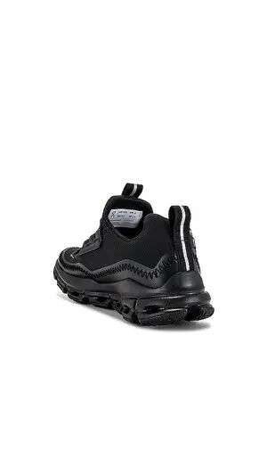 On Cloudaway Sneaker