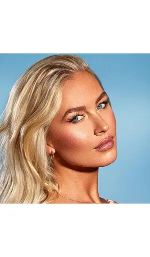 ICONIC LONDON Kissed The Sun Multi-use Cheek Glow