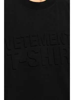Vetements Logo-embossed T-shirt