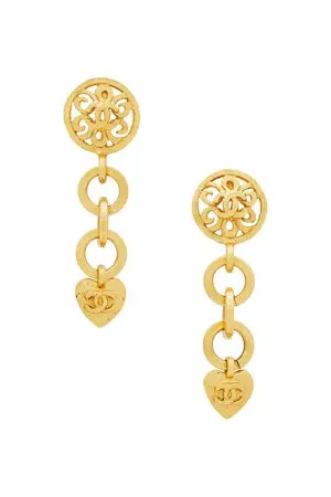 Chanel 1995 Cc Heart Clip-on Earrings - Gold